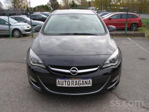 Black Opel Astra 2013 in Riga, with an engine capacity of 1.70 L and mileage of 182 thousand km for 5750 €, photo 6 on AUTOMOTO.COM.LV