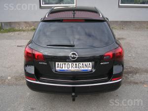 Black Opel Astra 2013 in Riga, with an engine capacity of 1.70 L and mileage of 182 thousand km for 5750 €, photo 7 on AUTOMOTO.COM.LV