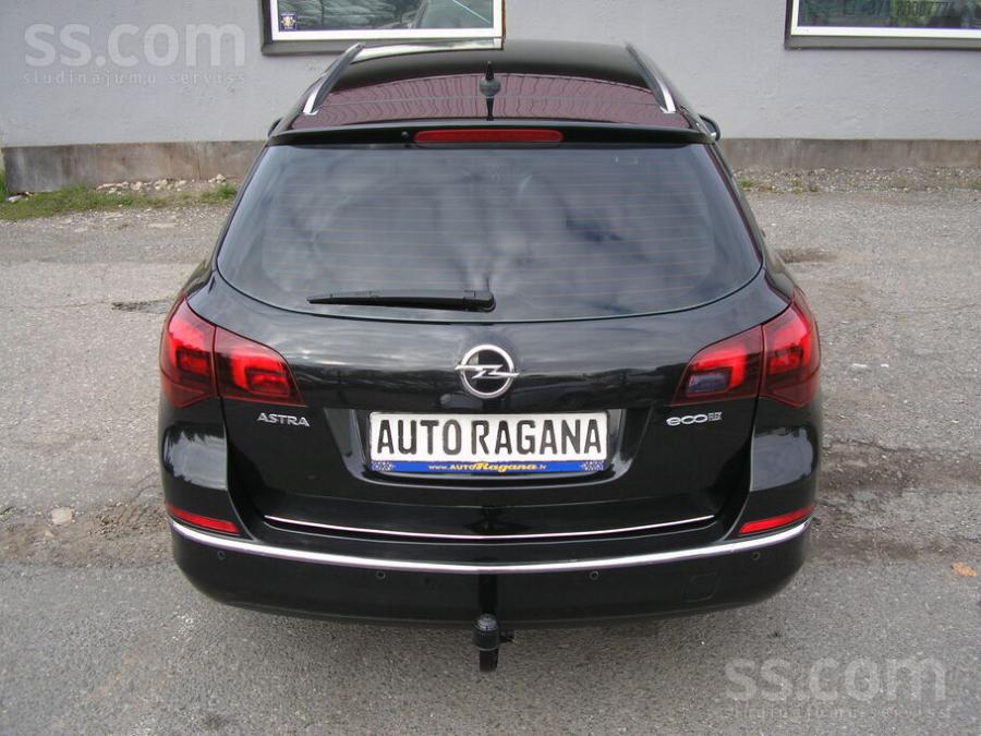 Black Opel Astra 2013 in Riga, with an engine capacity of 1.70 L and mileage of 182 thousand km for 5750 €, photo 7 on AUTOMOTO.COM.LV