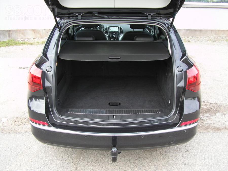 Black Opel Astra 2013 in Riga, with an engine capacity of 1.70 L and mileage of 182 thousand km for 5750 €, photo 20 on AUTOMOTO.COM.LV
