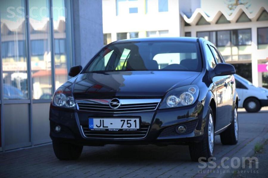 Melns Opel Astra 2013 Rīga, ar dzinēja tilpumu 1.60 L un nobraukumu 149 tūkst. km par 3495 €, foto 1 vietnē AUTOMOTO.COM.LV