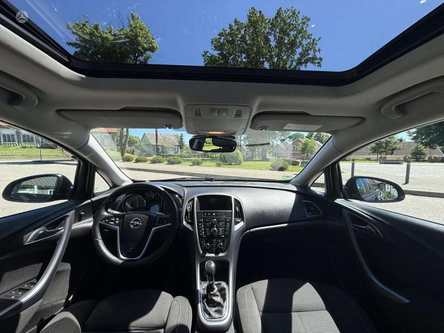 Melns Opel Astra 2013 Raseiniai, ar dzinēja tilpumu 1.69 L un nobraukumu 298 tūkst. km par 2990 €, foto 12 vietnē AUTOMOTO.COM.LV