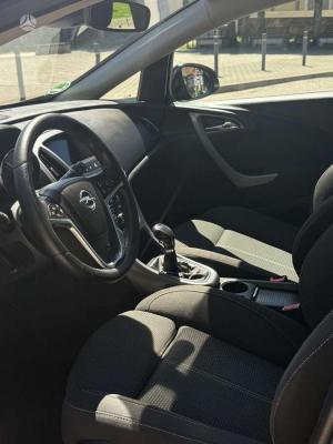 Melns Opel Astra 2013 Raseiniai, ar dzinēja tilpumu 1.69 L un nobraukumu 298 tūkst. km par 2990 €, foto 20 vietnē AUTOMOTO.COM.LV
