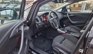 Melns Opel Astra 2013 Rīga, ar dzinēja tilpumu 2.00 L un nobraukumu 269 tūkst. km par 5700 €, foto 31 vietnē AUTOMOTO.COM.LV