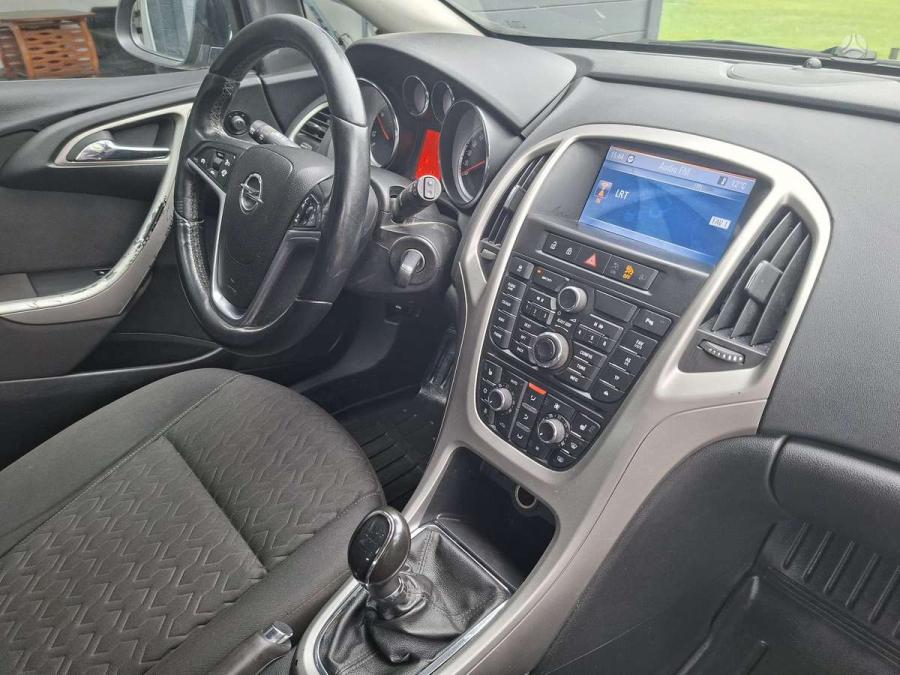 Melns Opel Astra 2013 Šilutė, ar dzinēja tilpumu 1.70 L un nobraukumu 215 tūkst. km par 3300 €, foto 16 vietnē AUTOMOTO.COM.LV