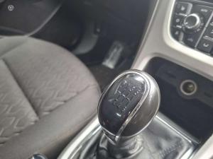 Melns Opel Astra 2013 Šilutė, ar dzinēja tilpumu 1.70 L un nobraukumu 215 tūkst. km par 3300 €, foto 18 vietnē AUTOMOTO.COM.LV