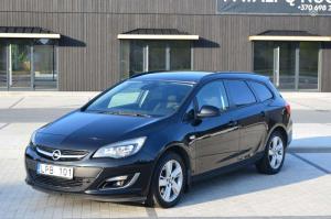 Black Opel Astra 2013 in Siauliai, with an engine capacity of 1.96 L and mileage of 270 thousand km for 4000 €, photo  on AUTOMOTO.COM.LV