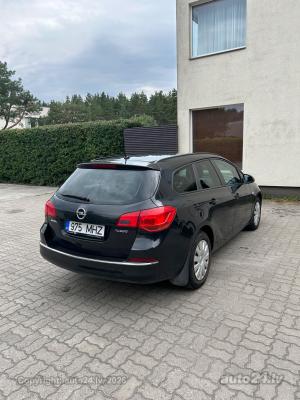 Black Opel Astra 2013 in Tallinn, with an engine capacity of 1.40 L and mileage of 132 thousand km for 5490 €, photo 3 on AUTOMOTO.COM.LV