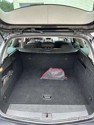 Black Opel Astra 2013 in Tallinn, with an engine capacity of 1.40 L and mileage of 132 thousand km for 5490 €, photo 10 on AUTOMOTO.COM.LV