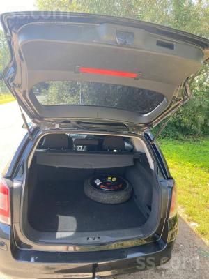 Melns Opel Astra 2013 Rīga, ar dzinēja tilpumu 1.60 L un nobraukumu 190 tūkst. km par 2500 €, foto 12 vietnē AUTOMOTO.COM.LV