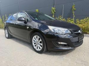 Melns Opel Astra 2013 Viļņa, ar dzinēja tilpumu 1.96 L un nobraukumu 200 tūkst. km par 4150 €, foto 7 vietnē AUTOMOTO.COM.LV