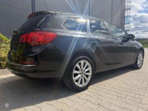 Melns Opel Astra 2013 Viļņa, ar dzinēja tilpumu 1.96 L un nobraukumu 200 tūkst. km par 4150 €, foto 10 vietnē AUTOMOTO.COM.LV