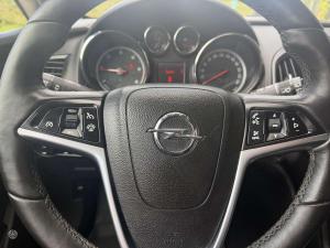 Melns Opel Astra 2013 Viļņa, ar dzinēja tilpumu 1.96 L un nobraukumu 200 tūkst. km par 4150 €, foto 18 vietnē AUTOMOTO.COM.LV
