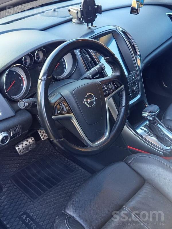 Melns Opel Astra 2013 Rīga, ar dzinēja tilpumu 2.00 L un nobraukumu 227 tūkst. km par 4750 €, foto 6 vietnē AUTOMOTO.COM.LV