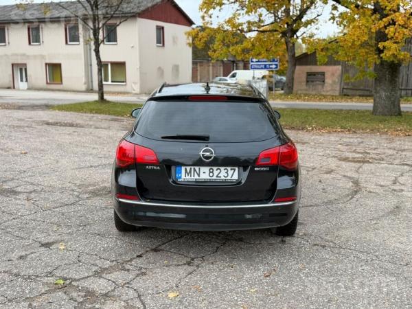 Опель Астра 2013 в Рига на AUTOMOTO.COM.LV Черный Опель Астра 2013 в Рига, объемом двигателя 1.70 л и пробегом 312 тыс. км за 1500 €, фото 4 на AUTOMOTO.COM.LV