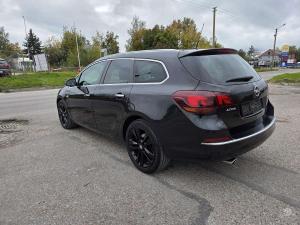 Melns Opel Astra 2013 Marijampole, ar dzinēja tilpumu 1.96 L un nobraukumu 234 tūkst. km par 3750 €, foto 7 vietnē AUTOMOTO.COM.LV