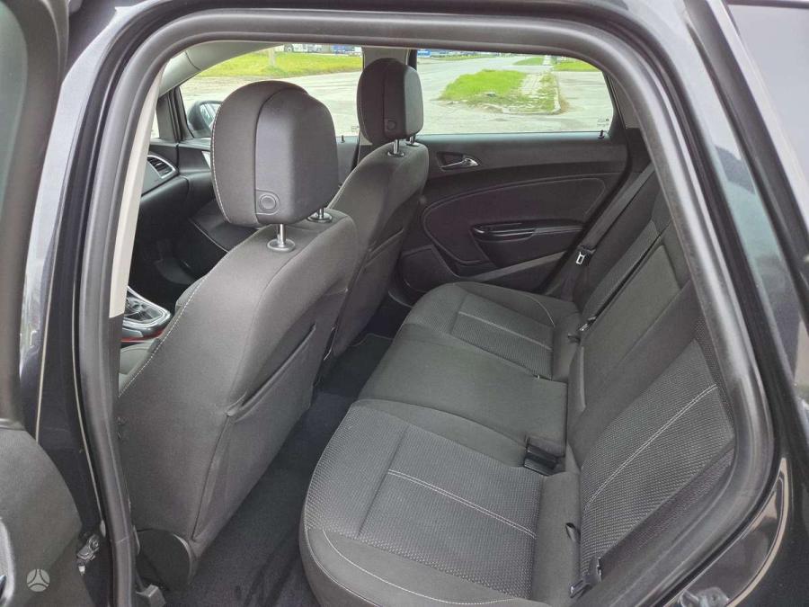 Melns Opel Astra 2013 Marijampole, ar dzinēja tilpumu 1.96 L un nobraukumu 234 tūkst. km par 3750 €, foto 12 vietnē AUTOMOTO.COM.LV