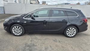 Black Opel Astra 2014 in Kaunas, with an engine capacity of 1.60 L and mileage of 377 thousand km for 3600 €, photo 4 on AUTOMOTO.COM.LV