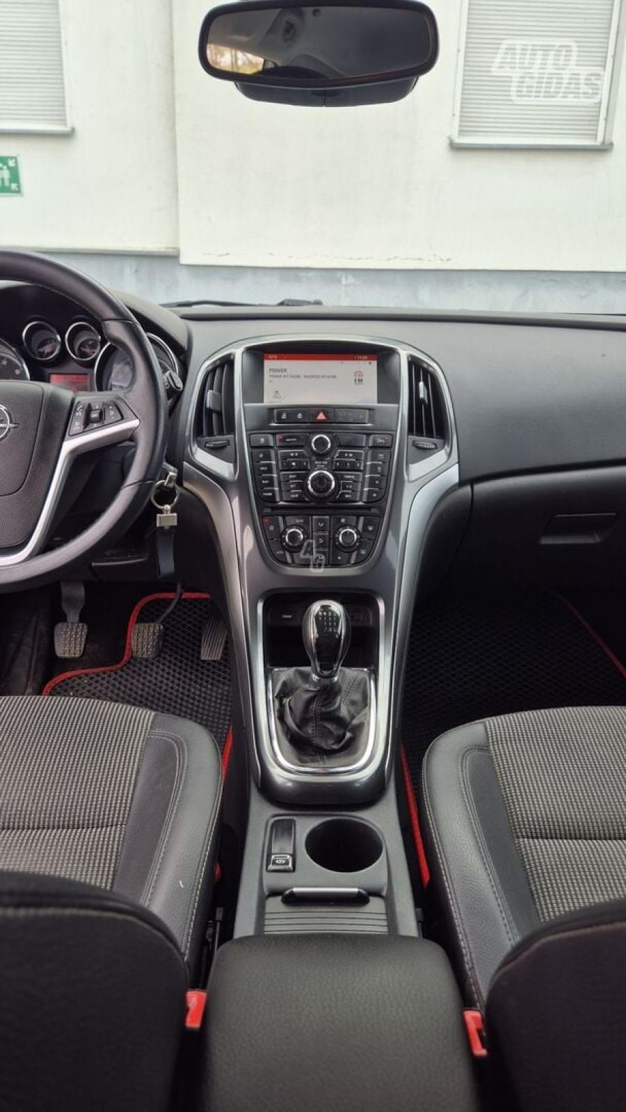 Black Opel Astra 2014 in Kaunas, with an engine capacity of 1.60 L and mileage of 377 thousand km for 3600 €, photo 9 on AUTOMOTO.COM.LV