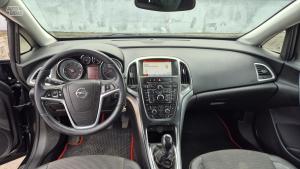 Black Opel Astra 2014 in Kaunas, with an engine capacity of 1.60 L and mileage of 377 thousand km for 3600 €, photo 10 on AUTOMOTO.COM.LV