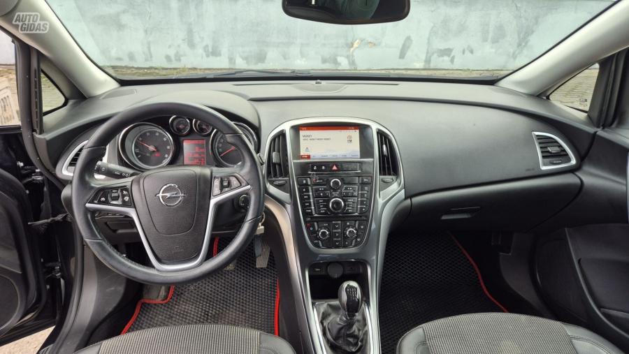 Black Opel Astra 2014 in Kaunas, with an engine capacity of 1.60 L and mileage of 377 thousand km for 3600 €, photo 10 on AUTOMOTO.COM.LV
