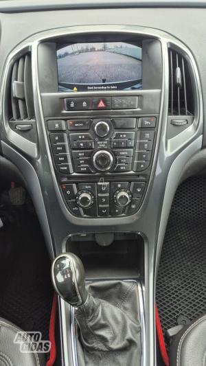 Black Opel Astra 2014 in Kaunas, with an engine capacity of 1.60 L and mileage of 377 thousand km for 3600 €, photo 13 on AUTOMOTO.COM.LV