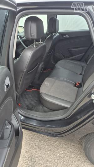 Black Opel Astra 2014 in Kaunas, with an engine capacity of 1.60 L and mileage of 377 thousand km for 3600 €, photo 19 on AUTOMOTO.COM.LV