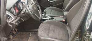 Black Opel Astra 2014 in Vilnius, with an engine capacity of 1.60 L and mileage of 220 thousand km for 3450 €, photo 6 on AUTOMOTO.COM.LV