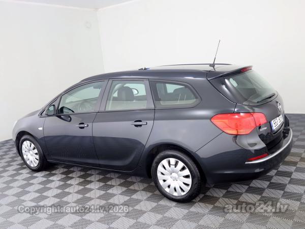 Melns Opel Astra 2014 Tallina, ar dzinēja tilpumu 1.60 L un nobraukumu 179 tūkst. km par 2499 €, foto 4 vietnē AUTOMOTO.COM.LV