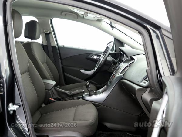 Melns Opel Astra 2014 Tallina, ar dzinēja tilpumu 1.60 L un nobraukumu 179 tūkst. km par 2499 €, foto 6 vietnē AUTOMOTO.COM.LV
