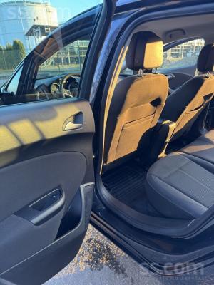 Black Opel Astra 2014 in Riga, with an engine capacity of 2.00 L and mileage of 259 thousand km for 4800 €, photo 9 on AUTOMOTO.COM.LV