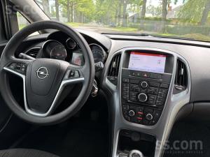 Black Opel Astra 2014 in Valmiera, with an engine capacity of 1.70 L and mileage of 240 thousand km for 2950 €, photo 27 on AUTOMOTO.COM.LV