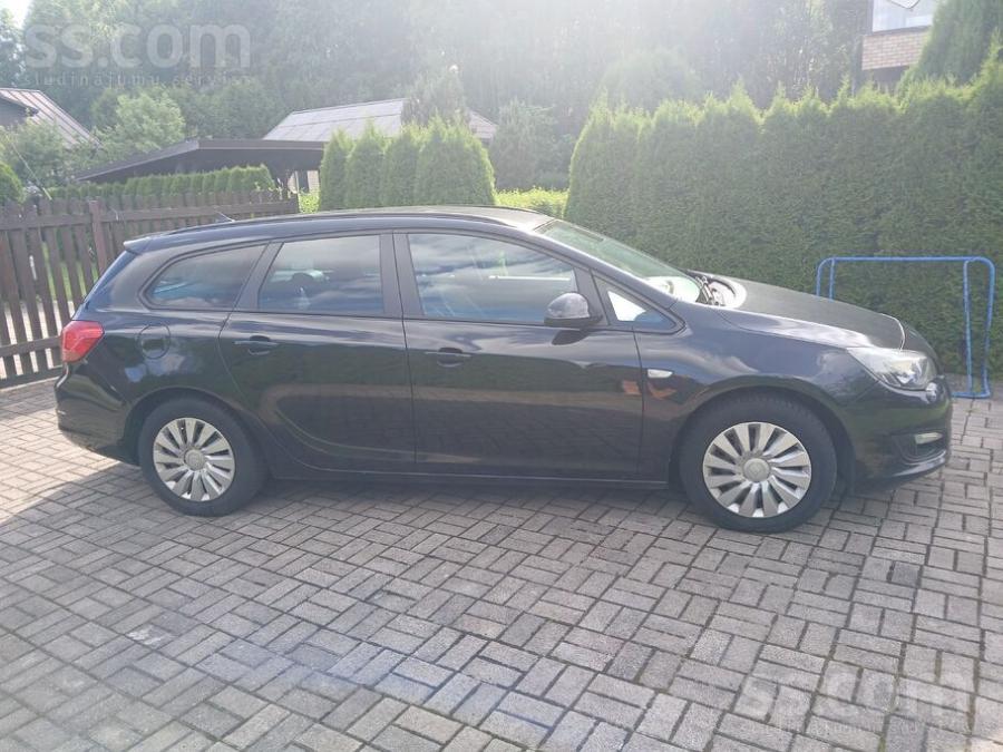 Melns Opel Astra 2014 Rīga, ar dzinēja tilpumu 1.60 L un nobraukumu 355 tūkst. km par 1500 €, foto 4 vietnē AUTOMOTO.COM.LV