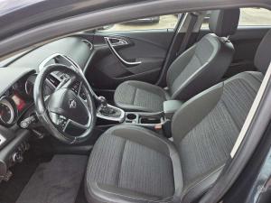 Black Opel Astra 2014 in Marijampole, with an engine capacity of 1.36 L and mileage of 187 thousand km for 3900 €, photo 11 on AUTOMOTO.COM.LV