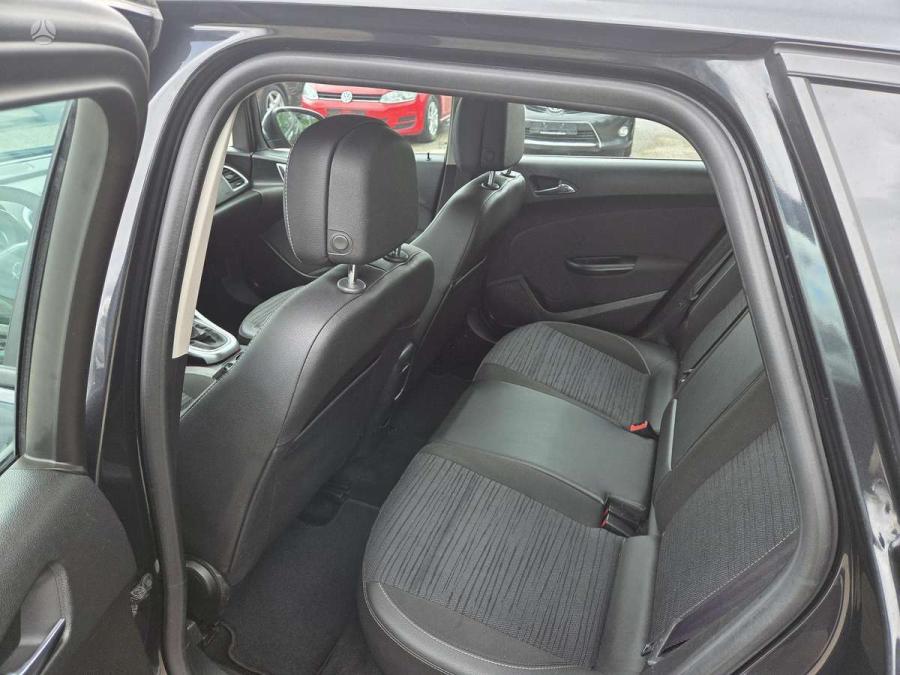 Black Opel Astra 2014 in Marijampole, with an engine capacity of 1.36 L and mileage of 187 thousand km for 3900 €, photo 12 on AUTOMOTO.COM.LV