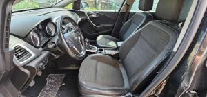 Black Opel Astra 2014 in Panevezys, with an engine capacity of 1.60 L and mileage of 284 thousand km for 3000 €, photo 11 on AUTOMOTO.COM.LV