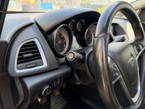 Melns Opel Astra 2014 Viļņa, ar dzinēja tilpumu 1.60 L un nobraukumu 266 tūkst. km par 3000 €, foto 18 vietnē AUTOMOTO.COM.LV