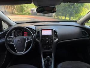 Melns Opel Astra 2014 Cēsis, ar dzinēja tilpumu 1.70 L un nobraukumu 357 tūkst. km par 2990 €, foto 14 vietnē AUTOMOTO.COM.LV