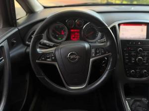 Melns Opel Astra 2014 Cēsis, ar dzinēja tilpumu 1.70 L un nobraukumu 357 tūkst. km par 2990 €, foto 15 vietnē AUTOMOTO.COM.LV