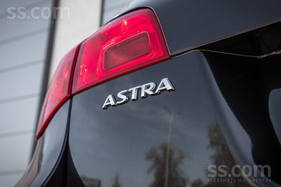 Melns Opel Astra 2014 Rīga, ar dzinēja tilpumu 1.40 L un nobraukumu 218 tūkst. km par 3990 €, foto 8 vietnē AUTOMOTO.COM.LV