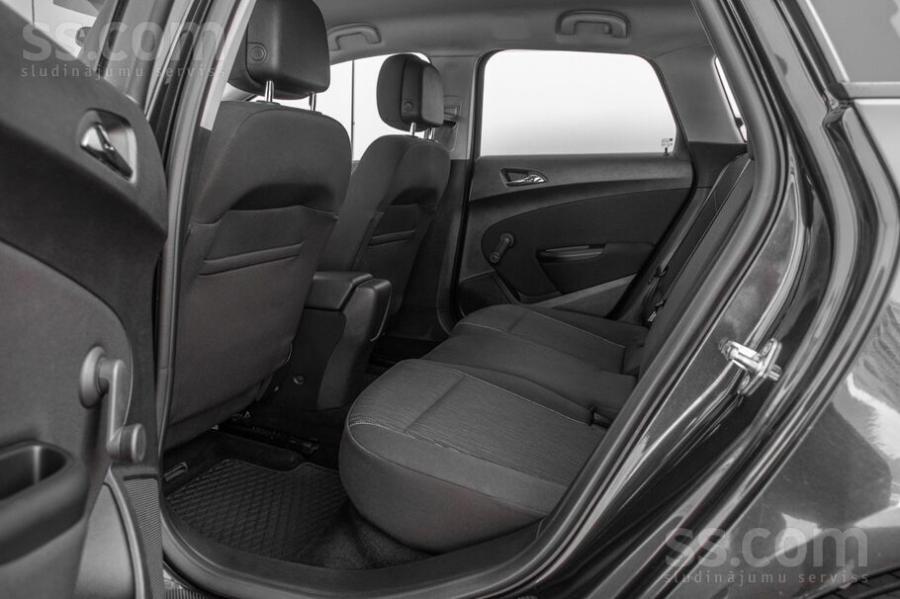 Melns Opel Astra 2014 Rīga, ar dzinēja tilpumu 1.40 L un nobraukumu 218 tūkst. km par 3990 €, foto 11 vietnē AUTOMOTO.COM.LV