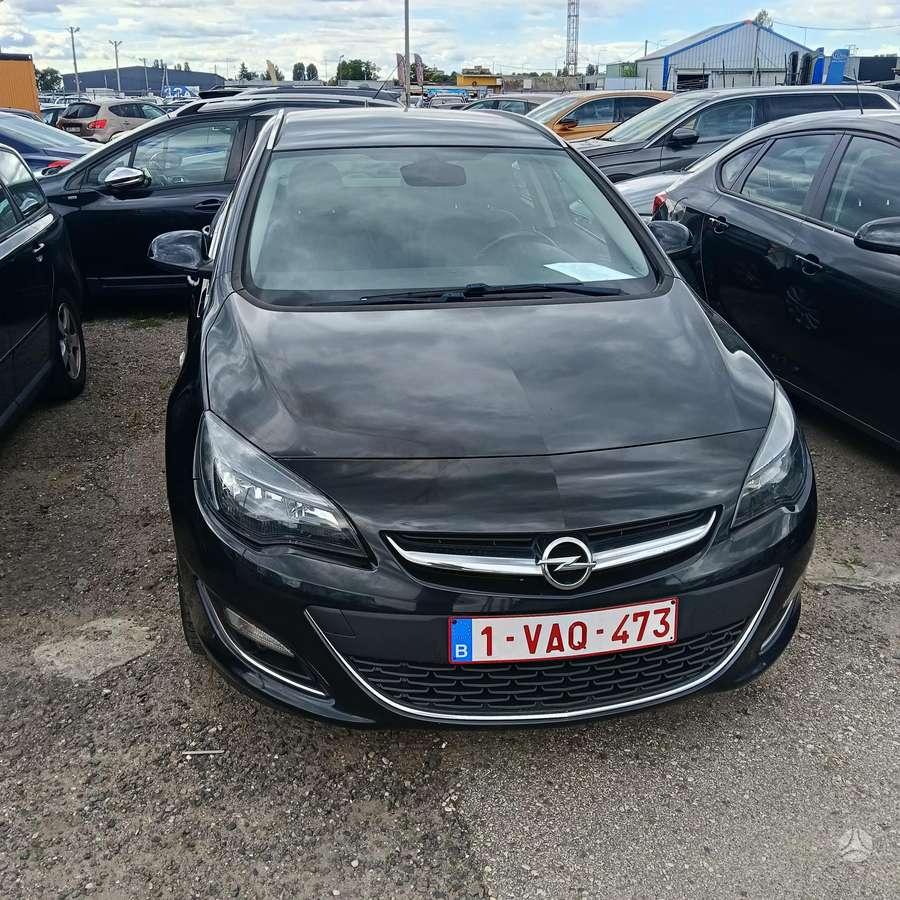 Black Opel Astra 2014 in Kaunas, with an engine capacity of 1.60 L and mileage of 220 thousand km for 3950 €, photo 1 on AUTOMOTO.COM.LV