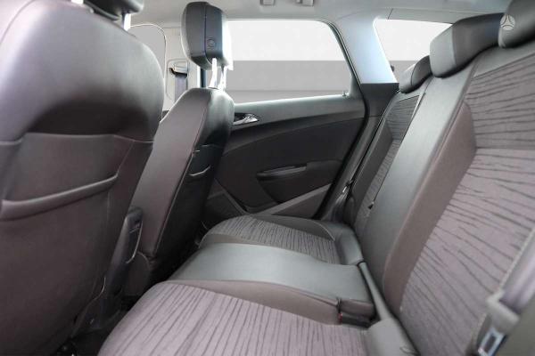Melns Opel Astra 2014 Kauņa, ar dzinēja tilpumu 1.70 L un nobraukumu 267 tūkst. km par 5490 €, foto 6 vietnē AUTOMOTO.COM.LV