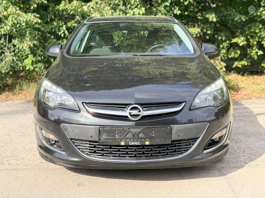 Melns Opel Astra 2014 Šauļi, ar dzinēja tilpumu 1.69 L un nobraukumu 280 tūkst. km par 3950 €, foto 6 vietnē AUTOMOTO.COM.LV