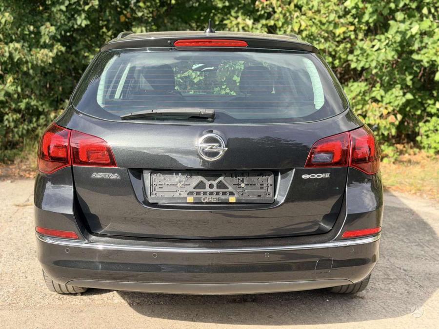 Melns Opel Astra 2014 Šauļi, ar dzinēja tilpumu 1.69 L un nobraukumu 280 tūkst. km par 3950 €, foto 13 vietnē AUTOMOTO.COM.LV
