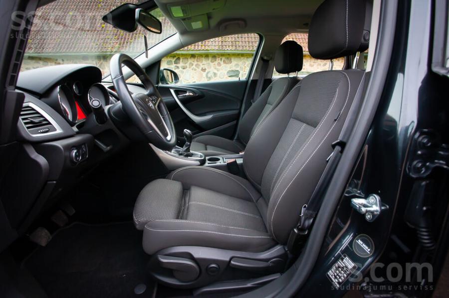 Черный Опель Астра 2014 в Тукумс, объемом двигателя 1.60 л и пробегом 216 тыс. км за 5695 €, фото 8 на AUTOMOTO.COM.LV