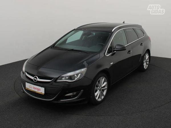 Black Opel Astra 2015 in Vilnius, with an engine capacity of 1.40 L and mileage of 218 thousand km for 5899 €, photo 1 on AUTOMOTO.COM.LV