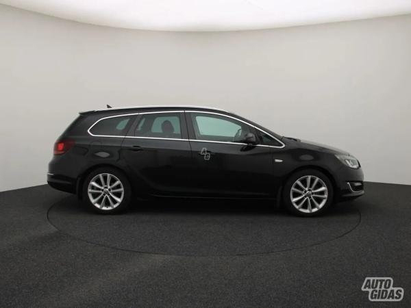 Black Opel Astra 2015 in Vilnius, with an engine capacity of 1.40 L and mileage of 218 thousand km for 5899 €, photo 9 on AUTOMOTO.COM.LV