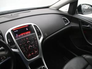 Melns Opel Astra 2015 Viļņa, ar dzinēja tilpumu 1.40 L un nobraukumu 218 tūkst. km par 5899 €, foto 21 vietnē AUTOMOTO.COM.LV