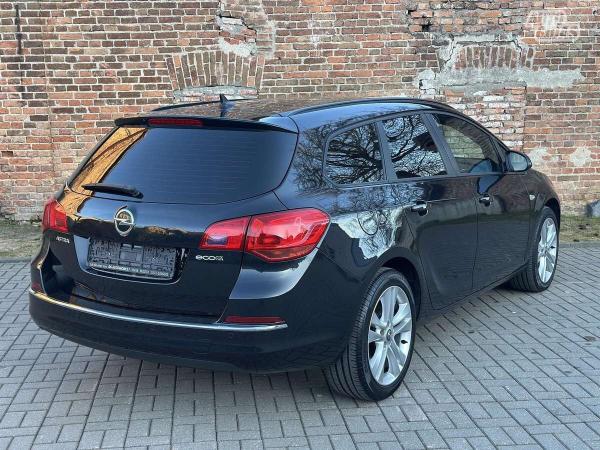 Melns Opel Astra 2015 Kėdainiai, ar dzinēja tilpumu 1.60 L un nobraukumu 254 tūkst. km par 4500 €, foto 3 vietnē AUTOMOTO.COM.LV